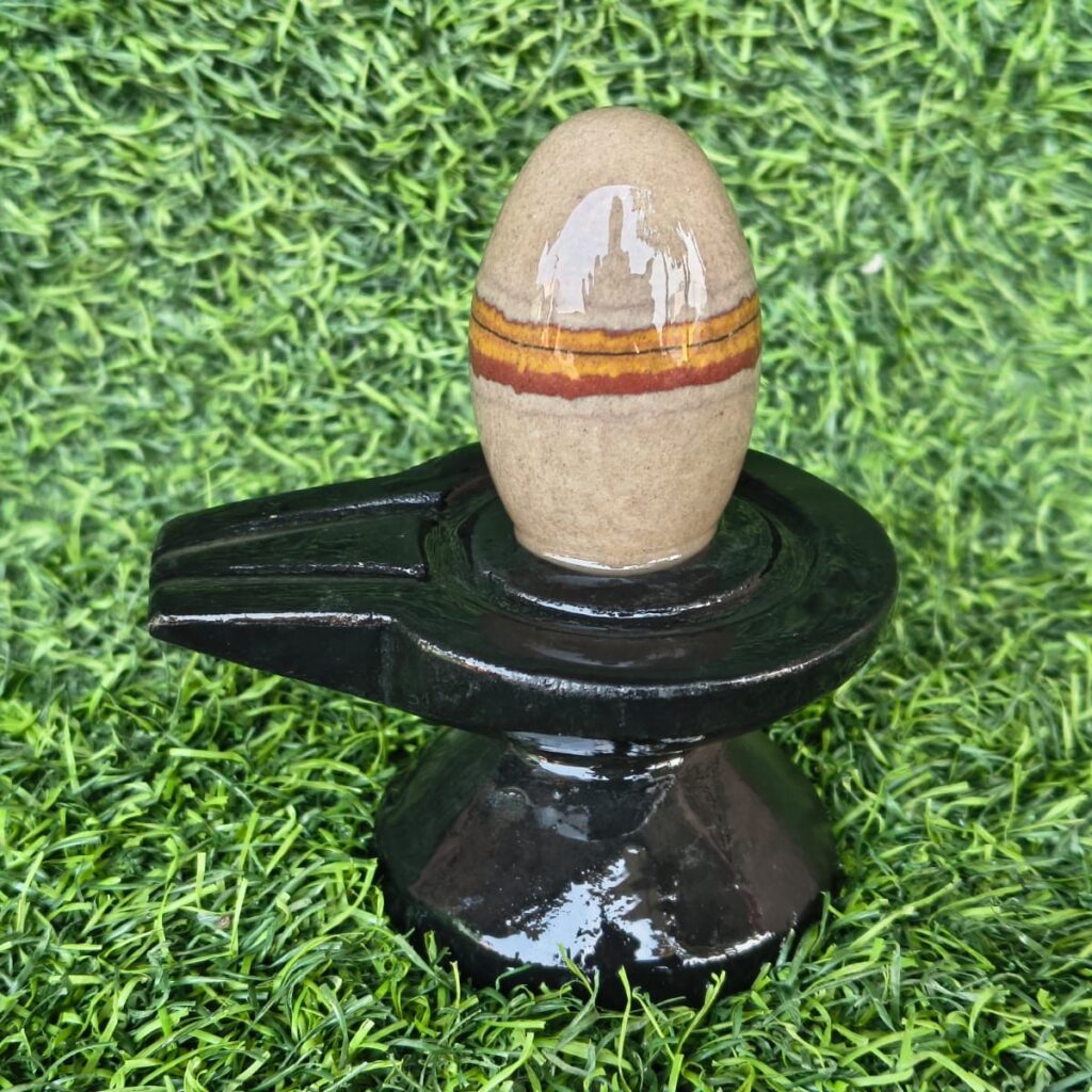 Janeudhari Shivling With Jaladhari - Narmada River Stone shivling ...